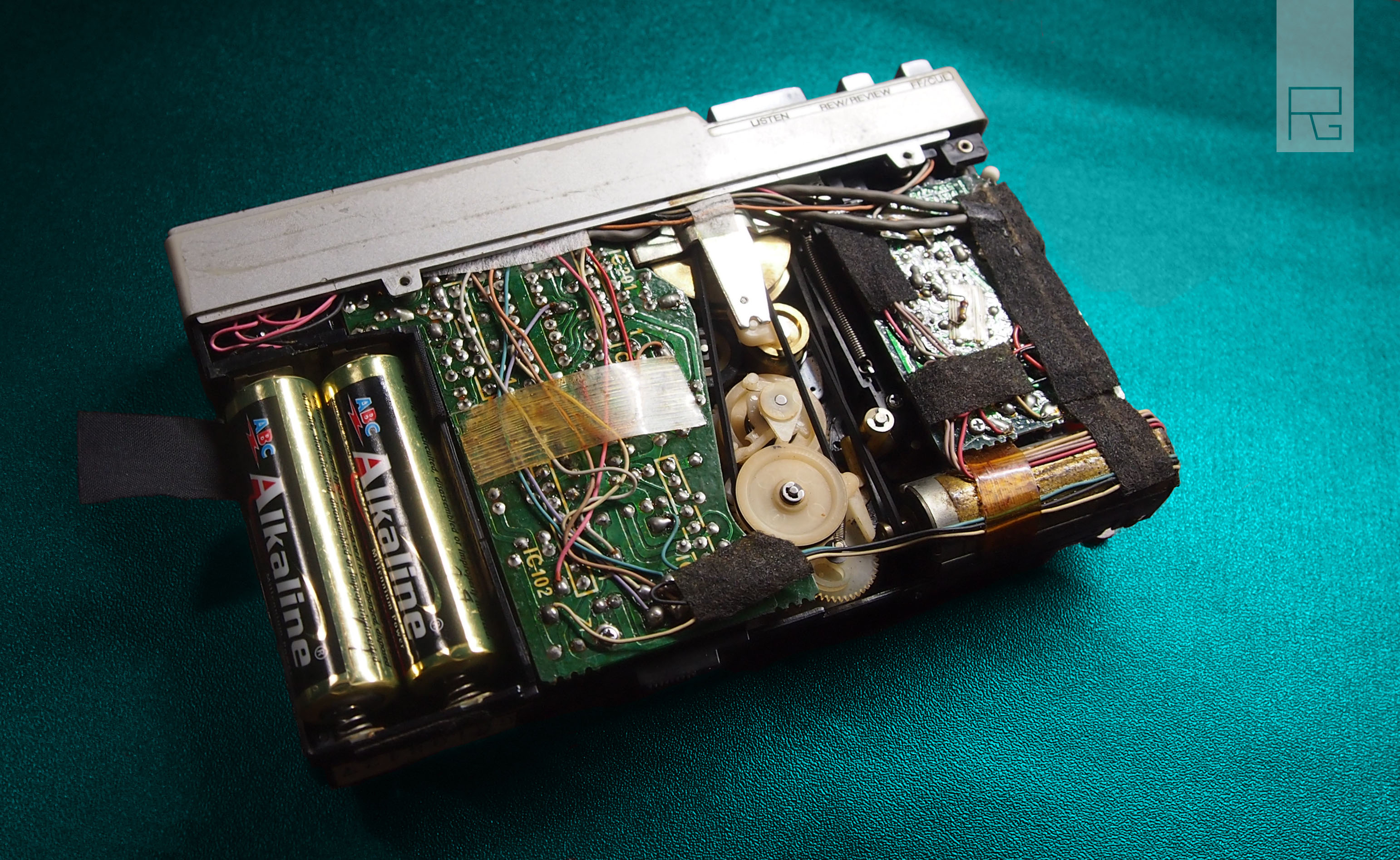 Sony TPS-L2 - Dengarkanlah!